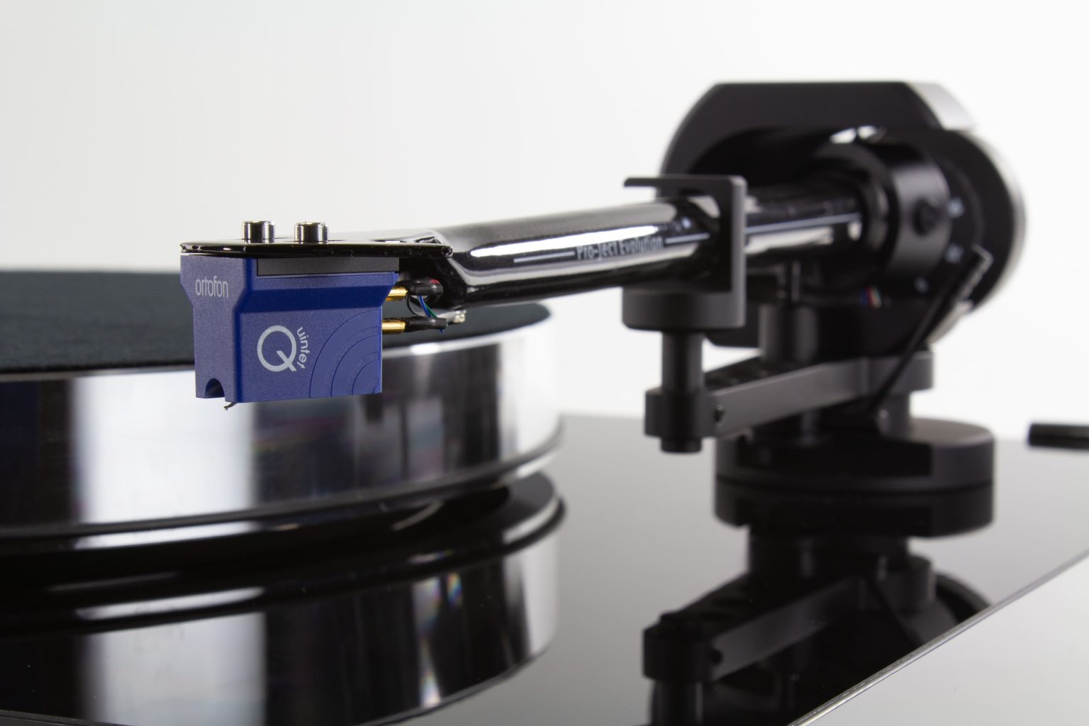 The newest Pro-Ject X8 Evolution turntable - blog maPlatine.com